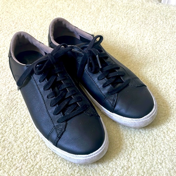 Cole Haan | Shoes | Cole Haan Classic Carrier Leather Low Top Sneakers ...